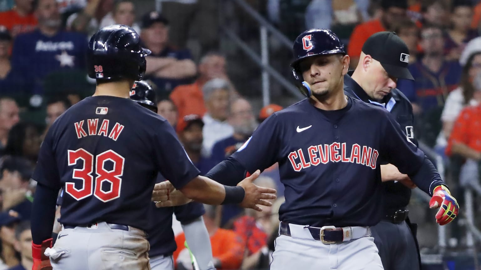 Guardians score five runs in the 6th to tie the game | 04/30/2024 ...