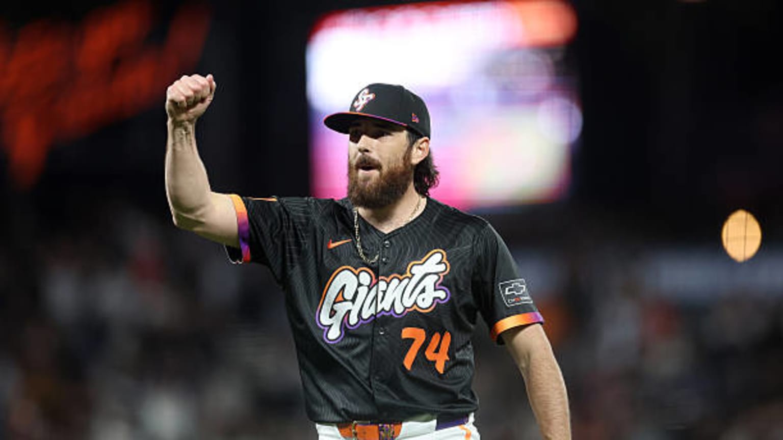 Ryan Walker records save in 3-2 victory | 05/20/2025 | San Francisco Giants