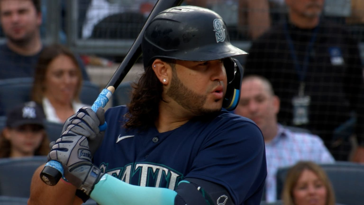 Eugenio Suárez punches a two-run double down the line | 06/22/2023 ...