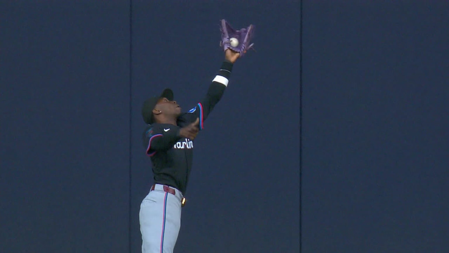 Nick Gordon's running catch | 07/26/2024 | Miami Marlins