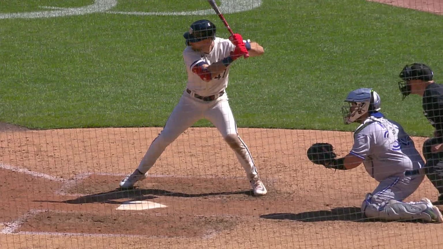 Edouard Julien hits an opposite field solo home run | 05/27/2023 ...