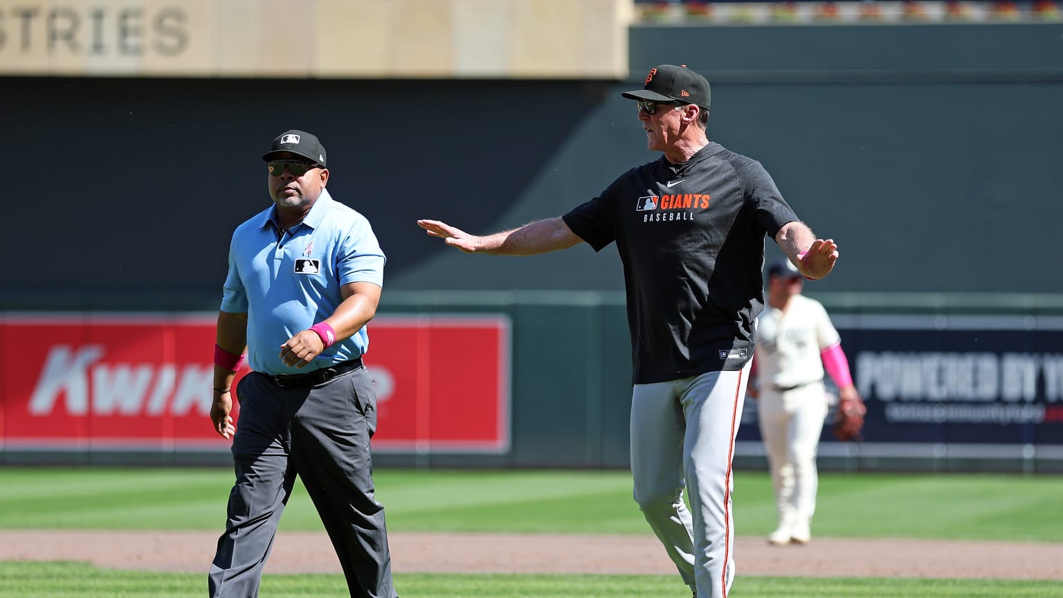 Bob Melvin ejected in the 9th | 05/11/2025 | MLB.com