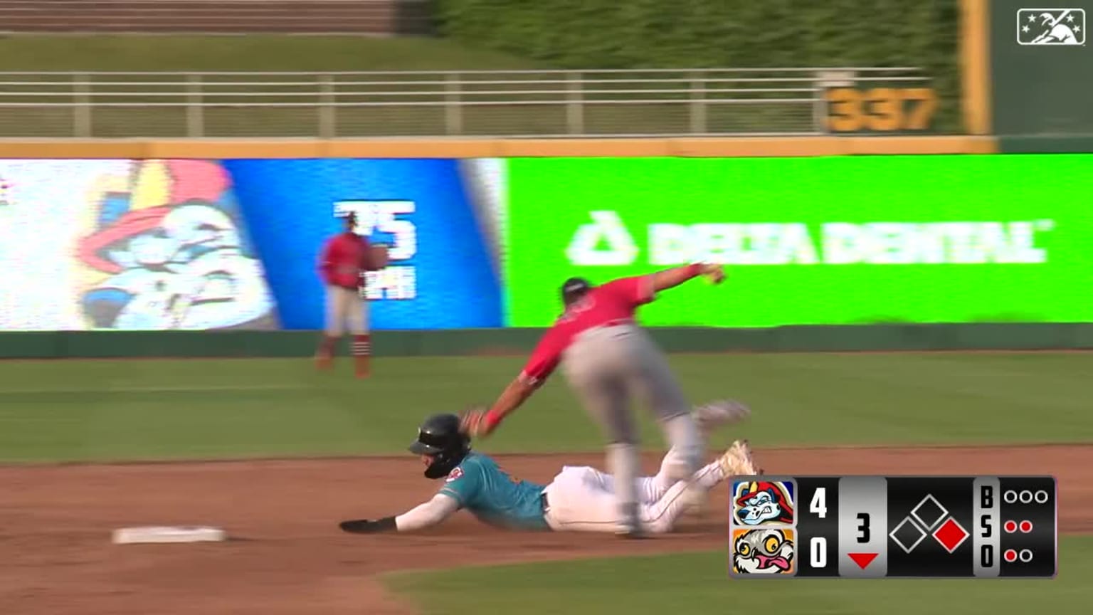 Jimmy Crooks catches a runner at second base | 06/15/2023 | MLB.com