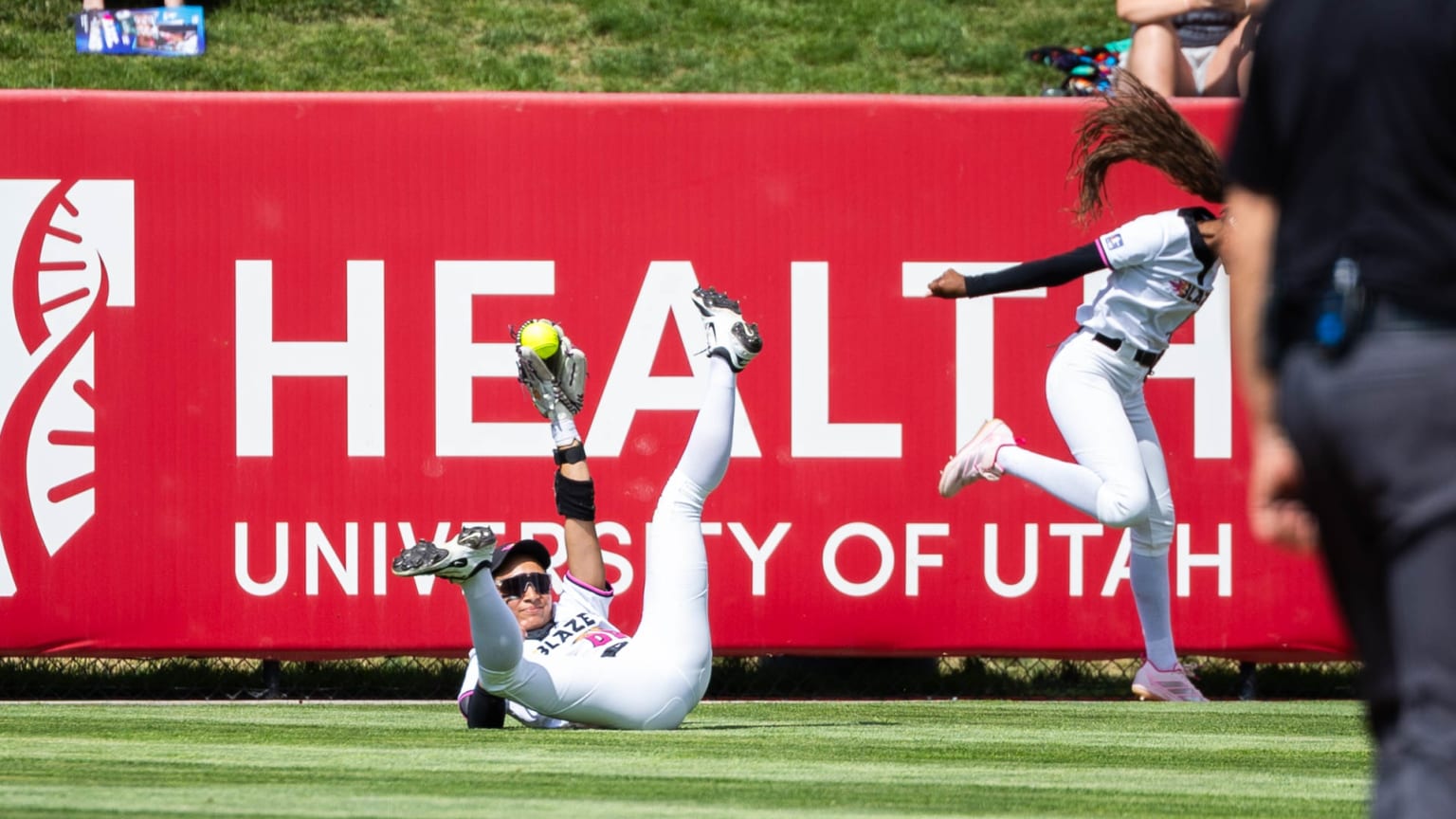 McKenzie Clark's incredible diving catch | 07/20/2025 | MLB.com