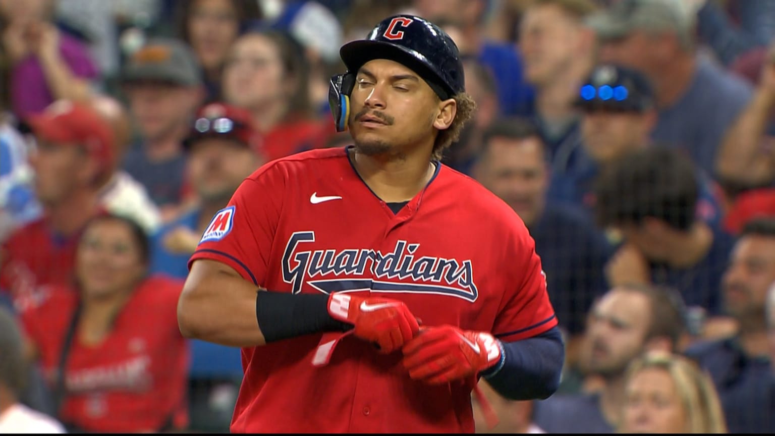 Josh Naylor bounces an RBI single in the 6th inning | 07/21/2023 ...