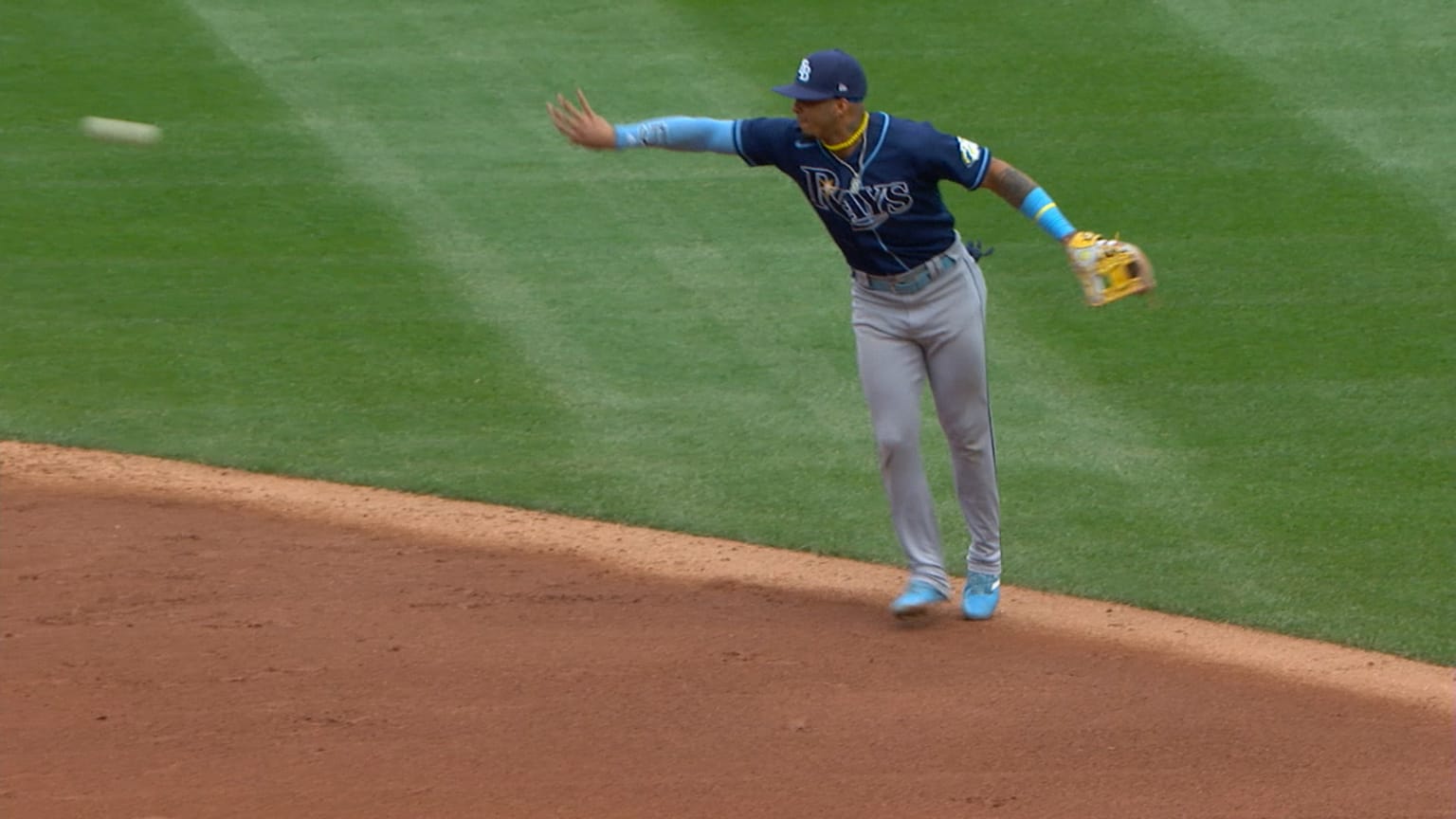 Wander Franco's backhand flip | 05/13/2023 | Tampa Bay Rays
