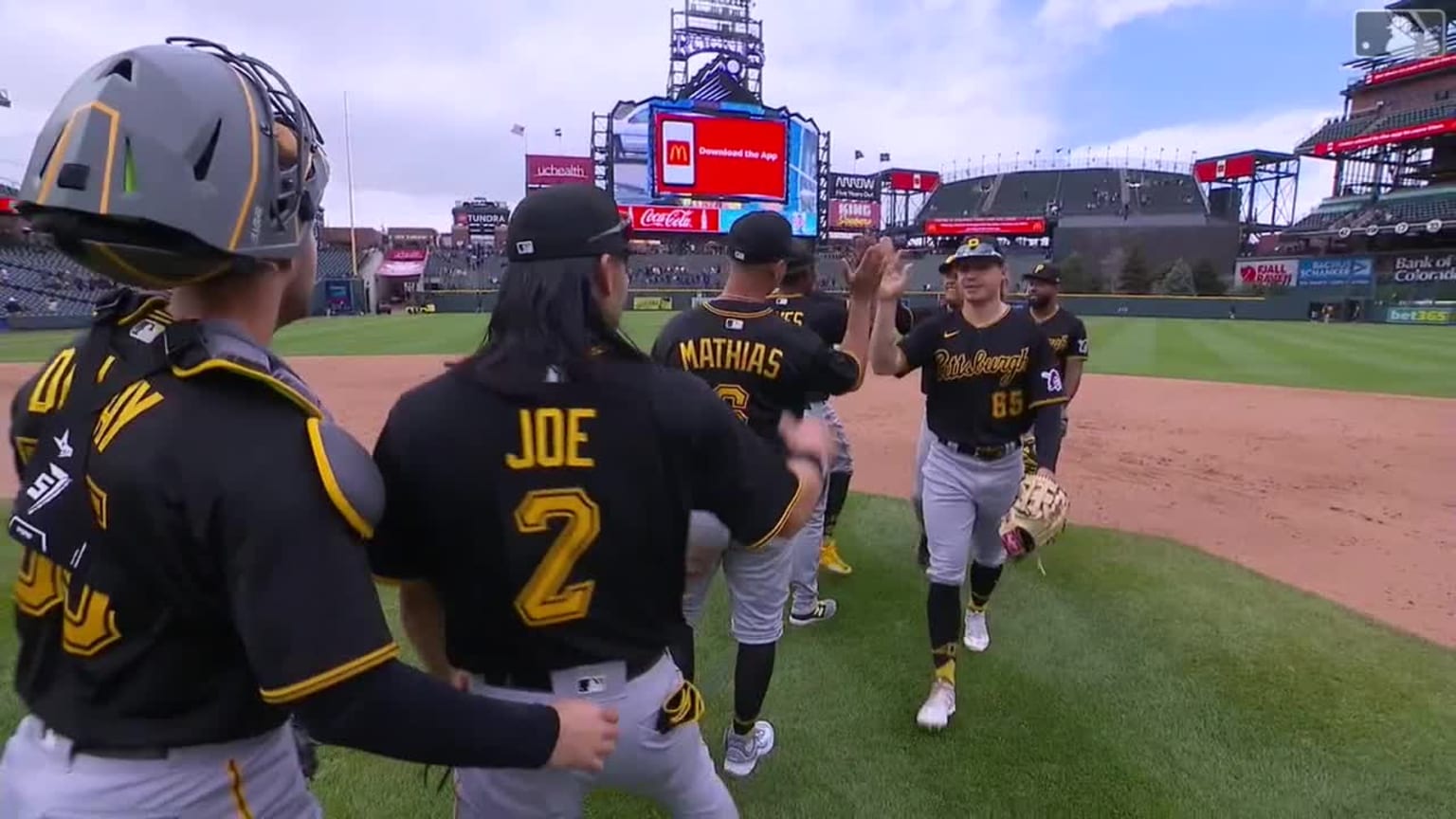 Dauri Moreta secures Pirates' win | 04/19/2023 | MLB.com