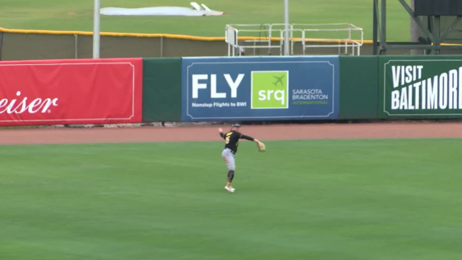 Jack Suwinksi makes a diving catch in the 6th inning | 03/19/2023 ...