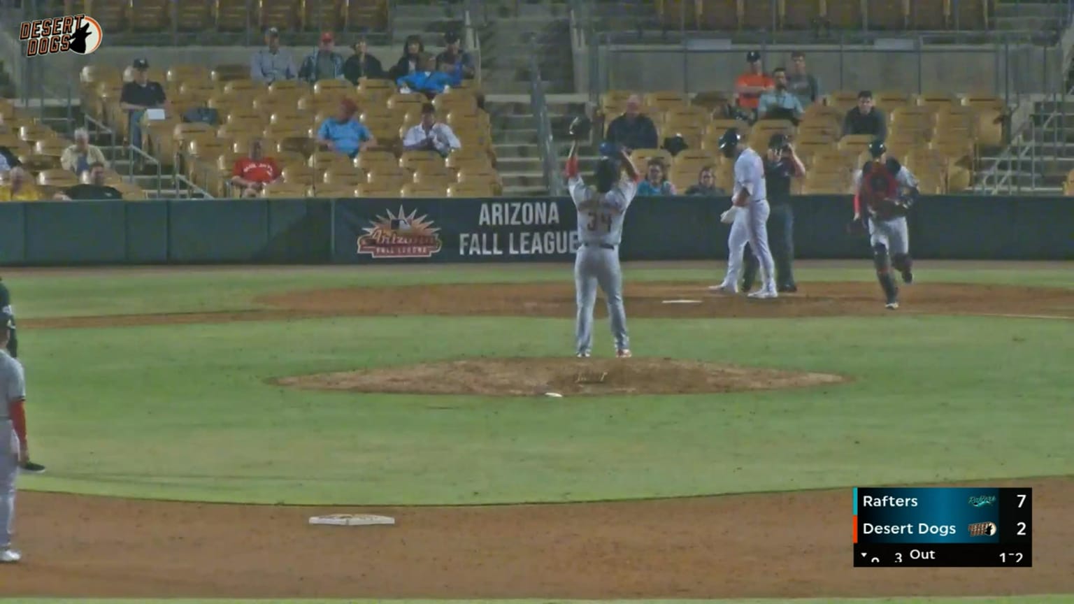 Christian Montes De Oca strikes out the side | 10/26/2023 | MLB.com