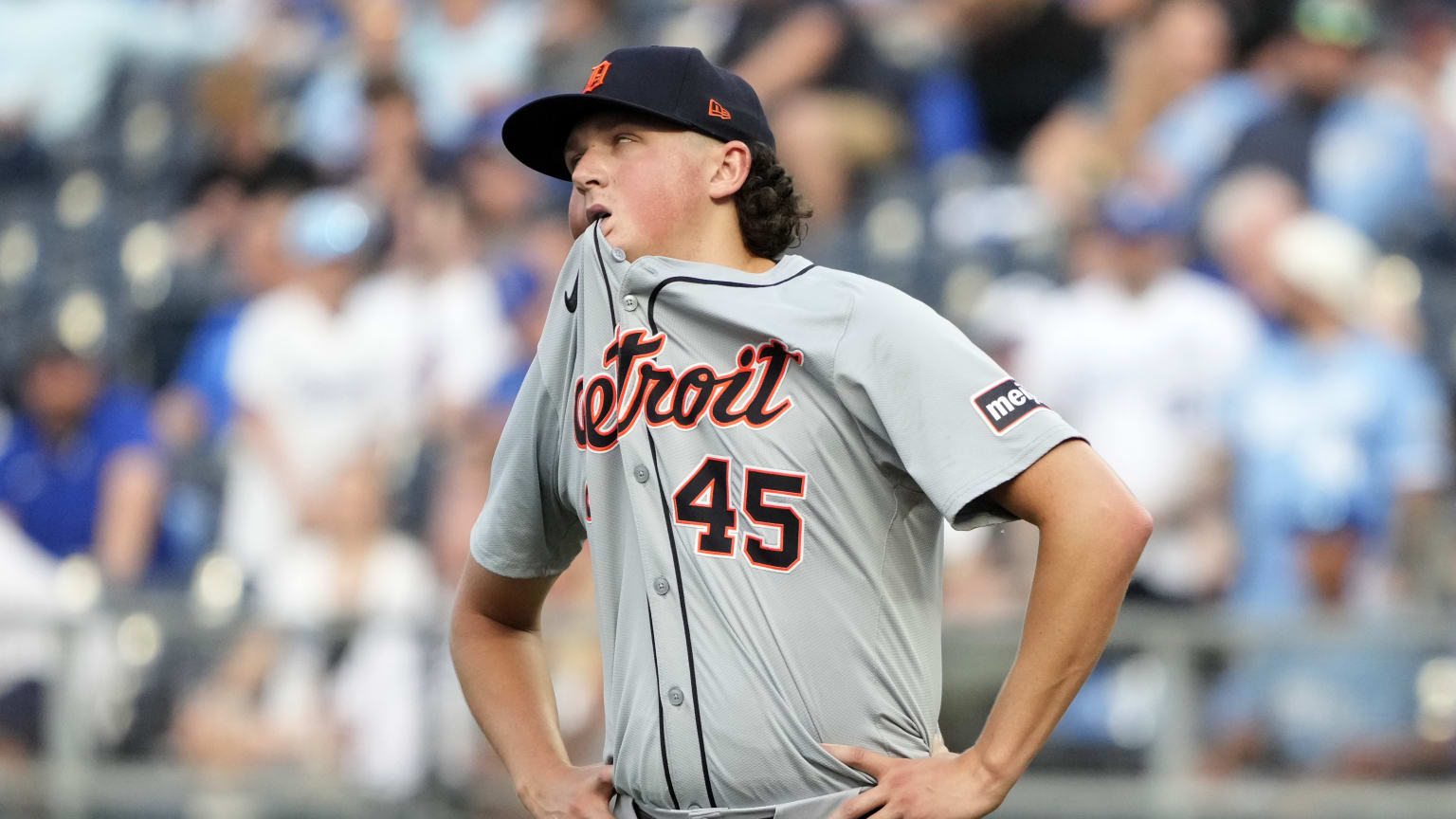 Reese Olson leaves the game with an injury | 05/20/2024 | Detroit Tigers