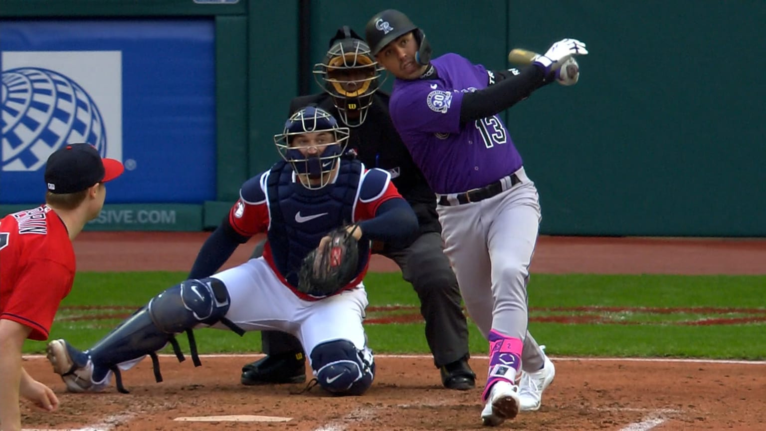 Alan Trejo flares an RBI single to left field | 04/24/2023 | Colorado ...