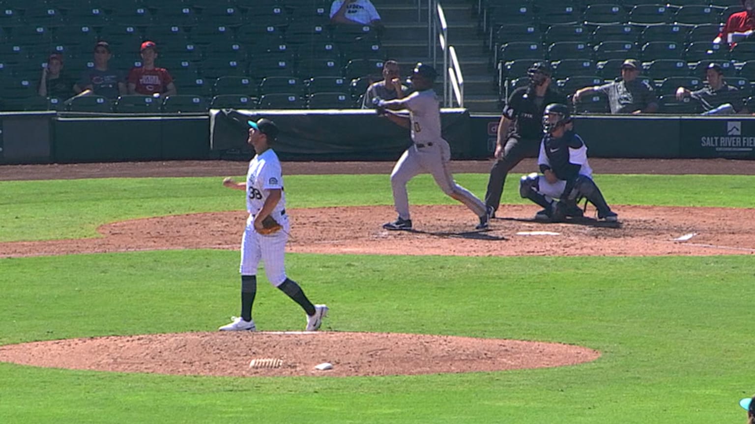 Zavier Warren belts a three-run homer in Fall League | 10/04/2022 | MLB.com