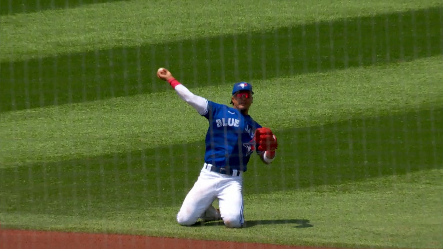 Santiago Espinal lays out to get Machado in the 4th | 07/20/2023 ...