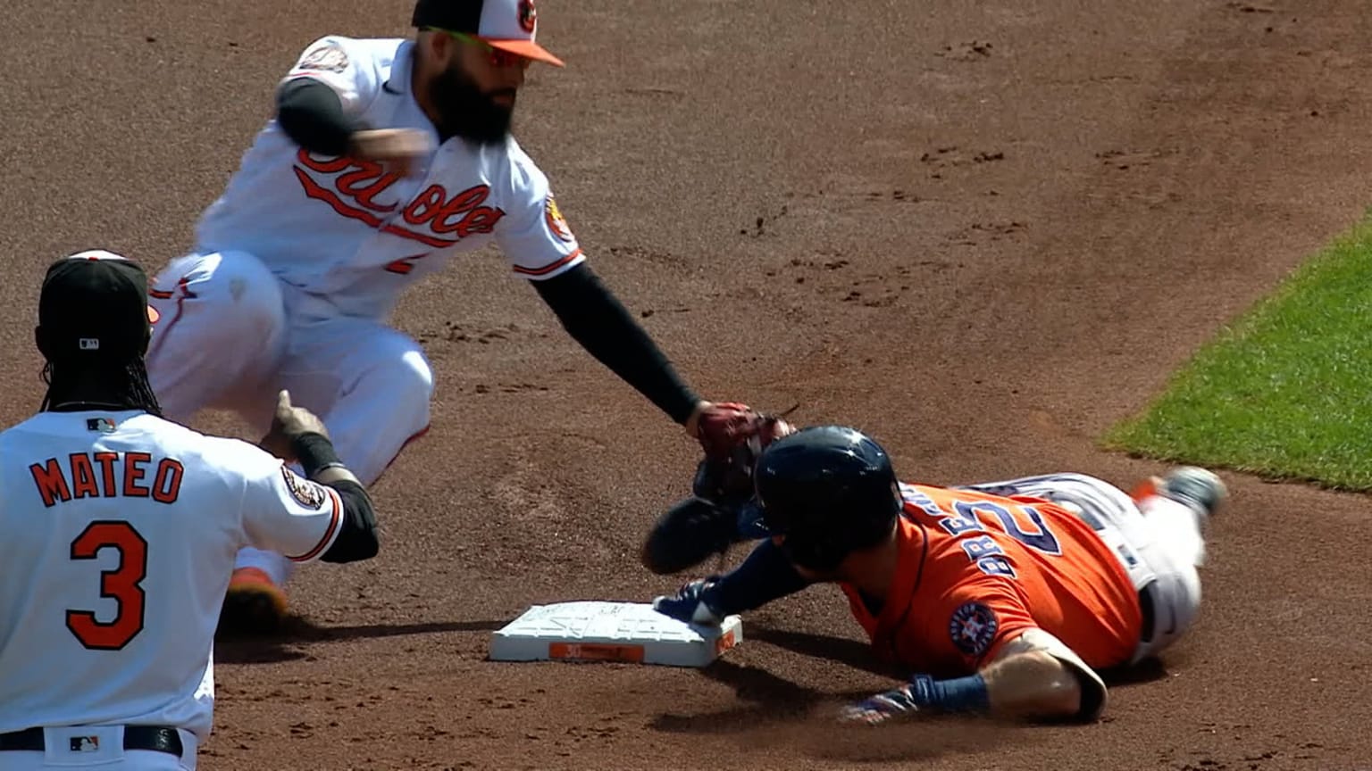 Terrin Vavra nabs Alex Bregman after confirmed call | 09/25/2022 ...