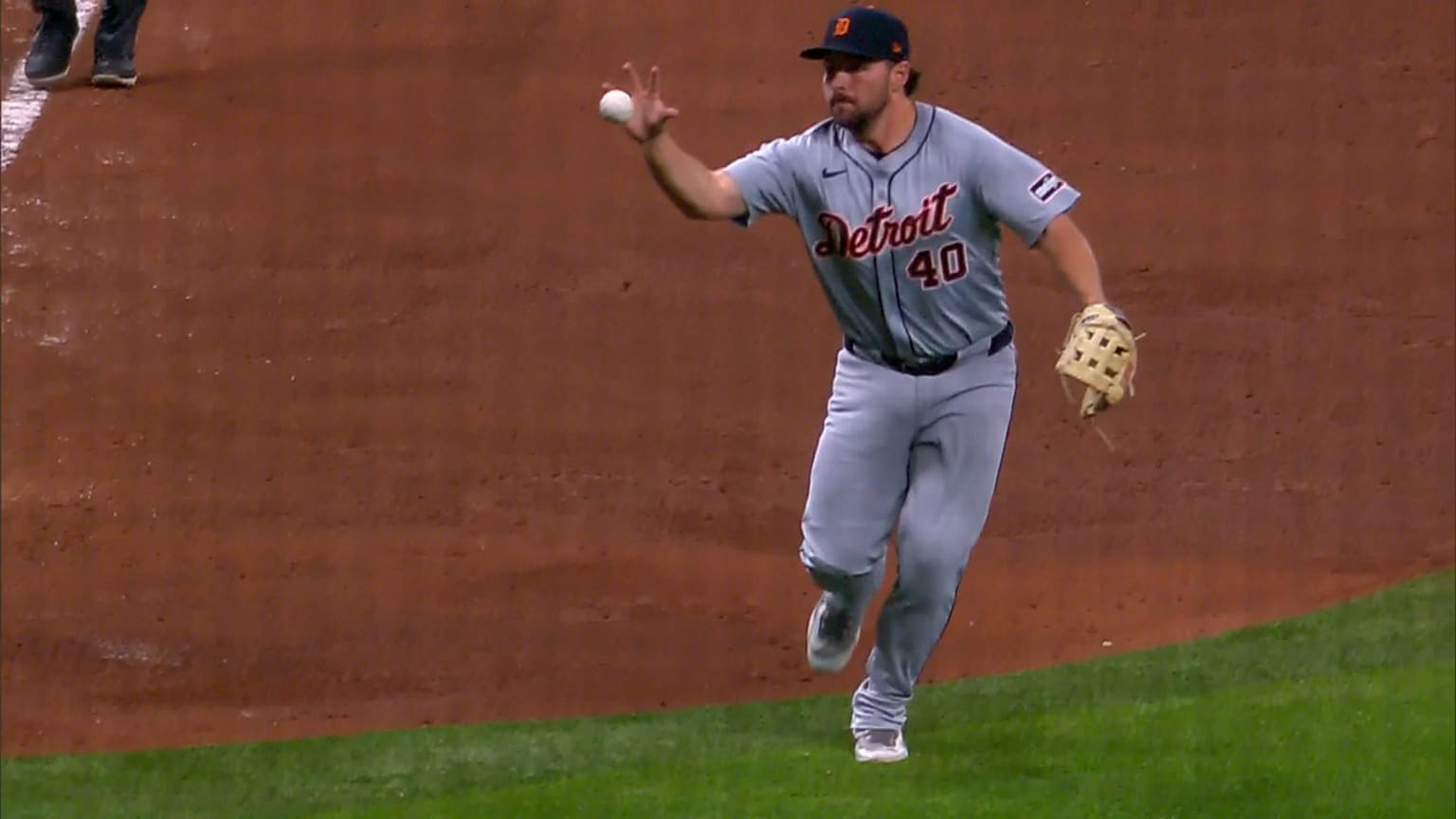 Buddy Kennedy's slick barehanded play | 04/23/2024 | Detroit Tigers