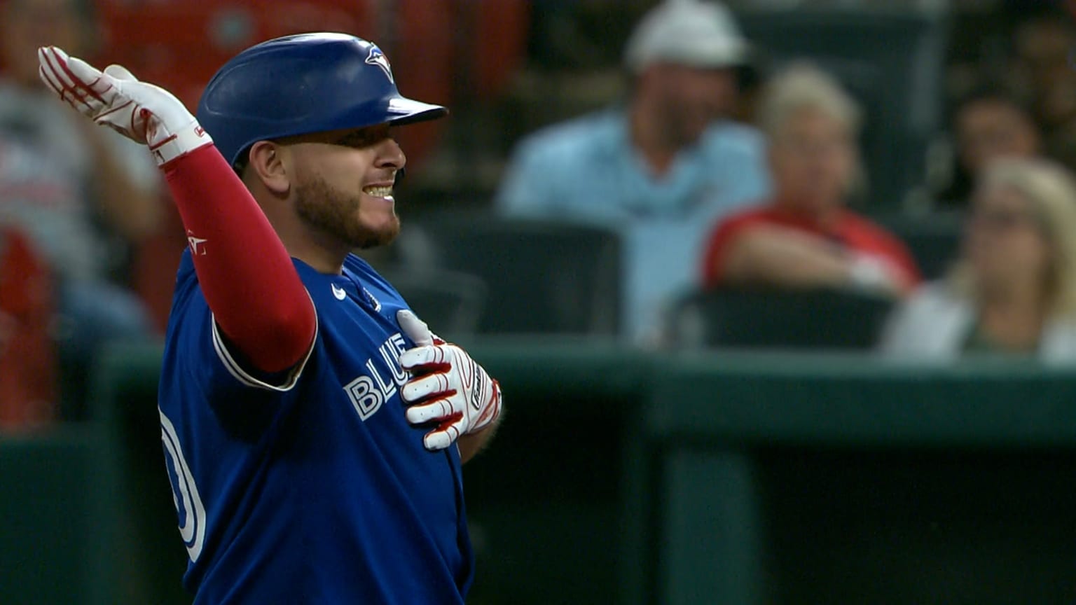 Alejandro Kirk's go-ahead double | 06/09/2025 | Toronto Blue Jays