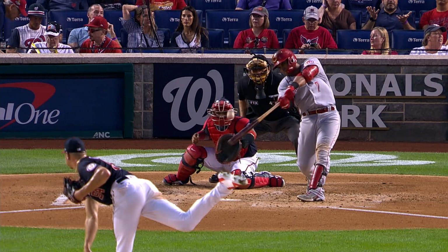 Donovan Solano's two-run double | 08/26/2022 | Cincinnati Reds