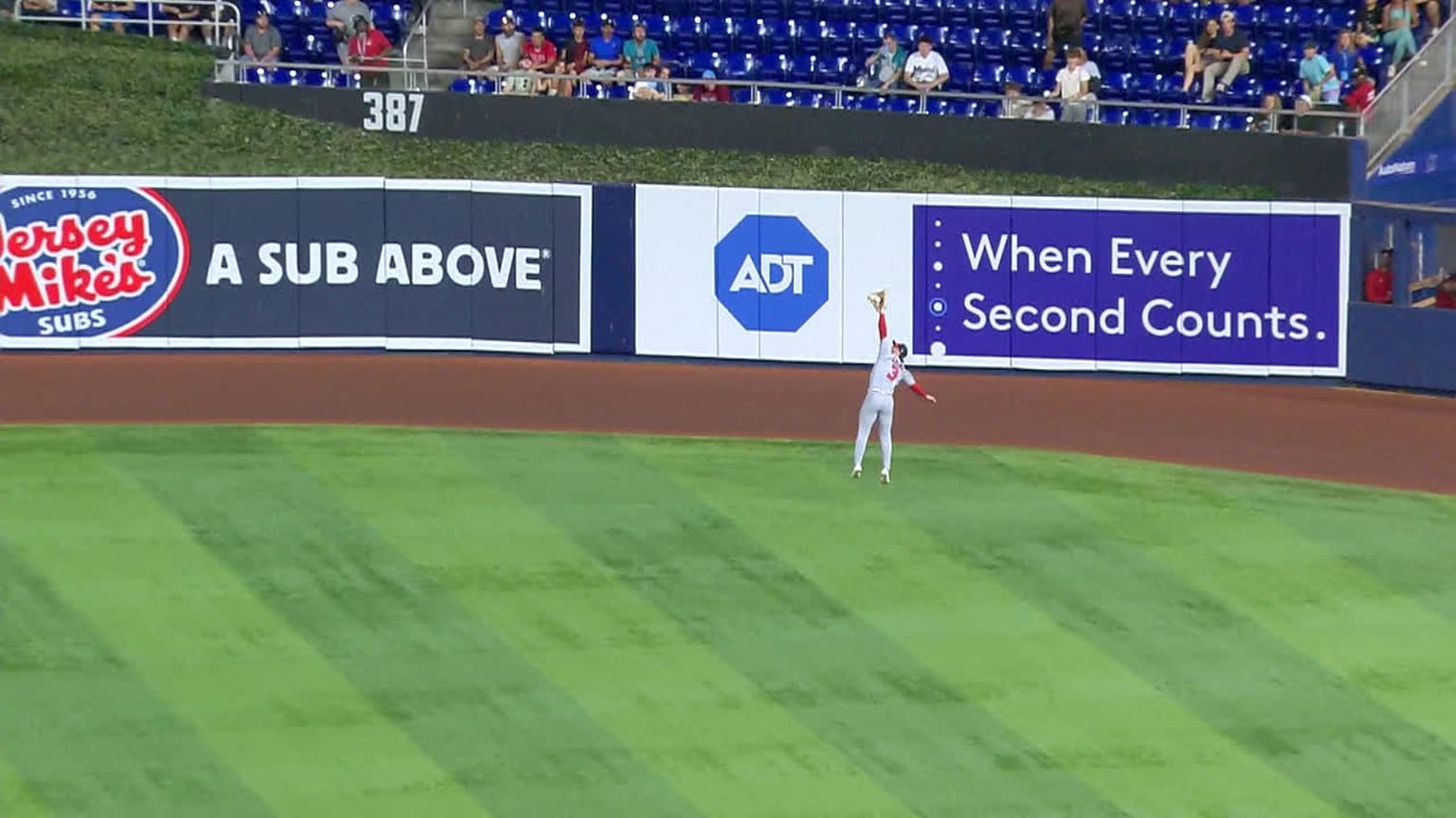 Dylan Crews' leaping catch | 04/11/2025 | Washington Nationals