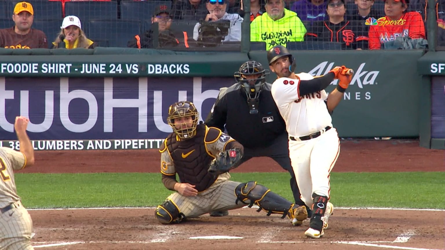 David Villar se vuela la barda del jardín izquierdo | 19/06/2023 | Los ...