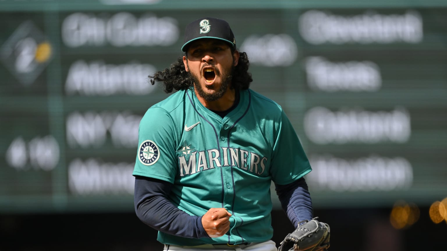 Andrés Muñoz seals the win with a strikeout | 05/15/2024 | Seattle Mariners