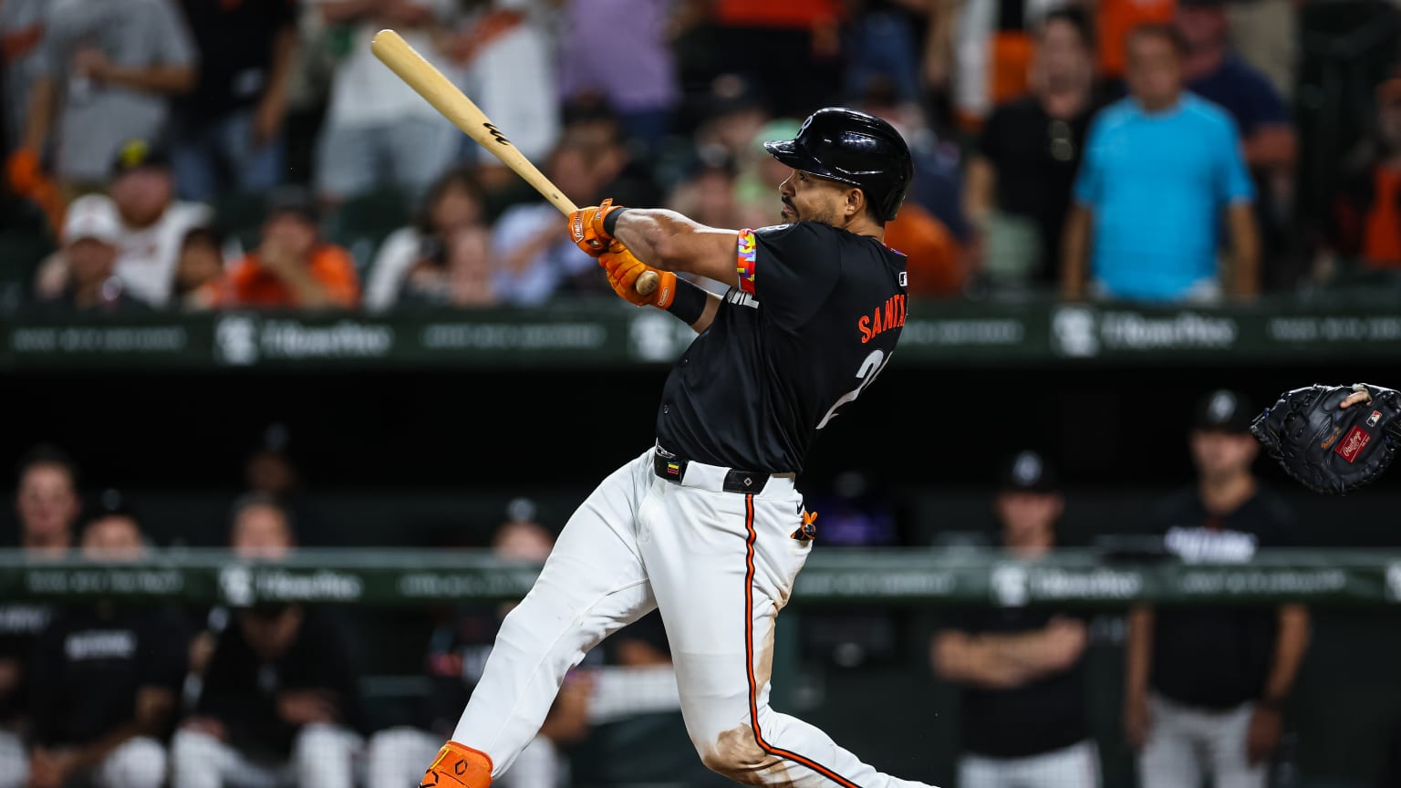 A look at Anthony Santander's deal with the Blue Jays | 01/21/2025 ...