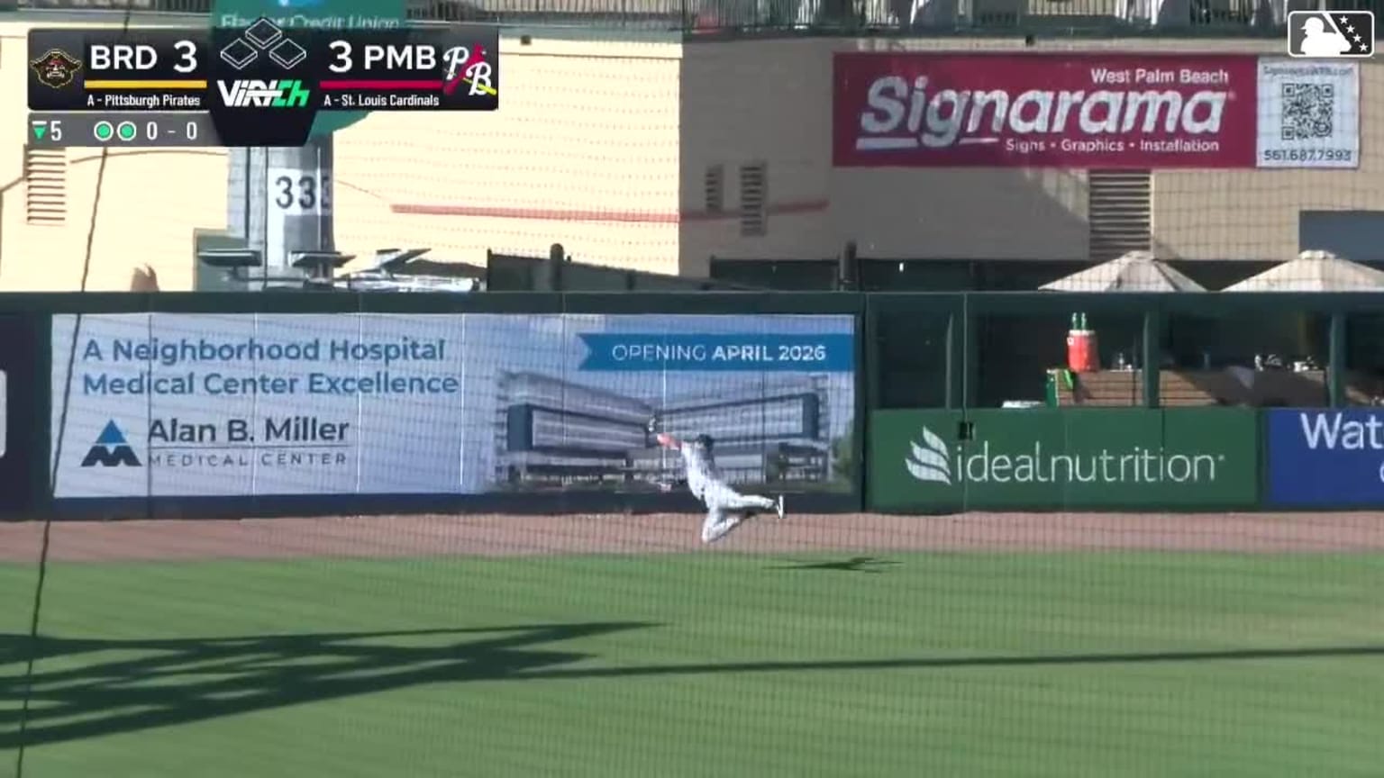 Josh Tate's fantastic catch | 08/16/2025 | Pittsburgh Pirates