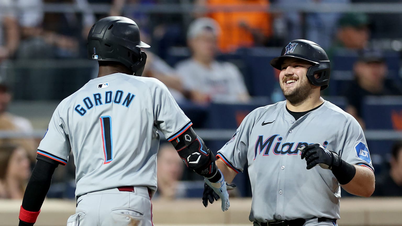 Jake Burger's solo home run (6) | 06/13/2024 | MLB.com