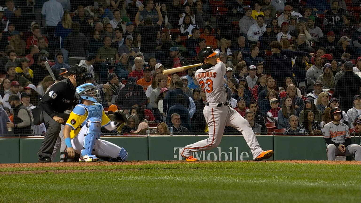 Robinson Chirinos conecta HR solitario al central | 28/09/2022 | Los ...