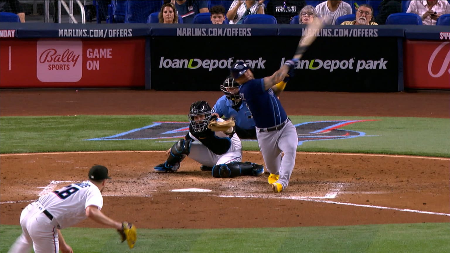 Harold Ramírez smokes an RBI double, puts Rays on top | 08/31/2022 ...