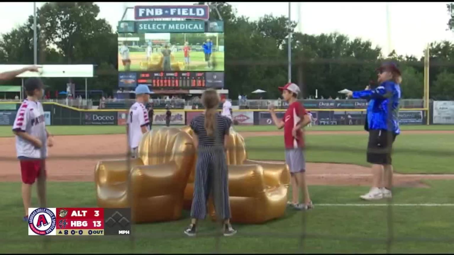 Fans playing Musical chairs | 07/30/2023 | MLB.com