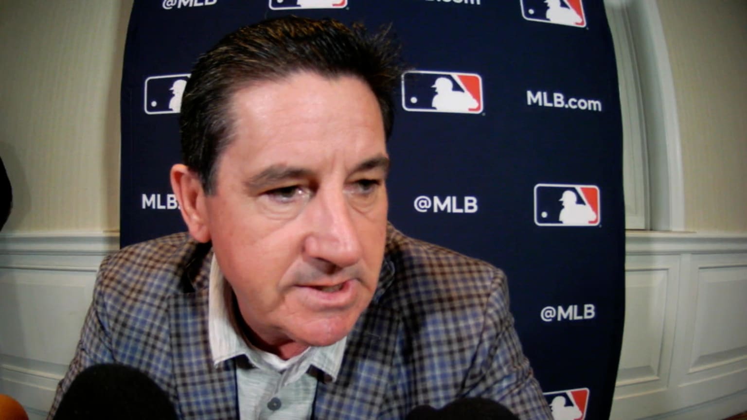 Rob Thomson speaks to media at Winter Meetings | 12/05/2023 ...