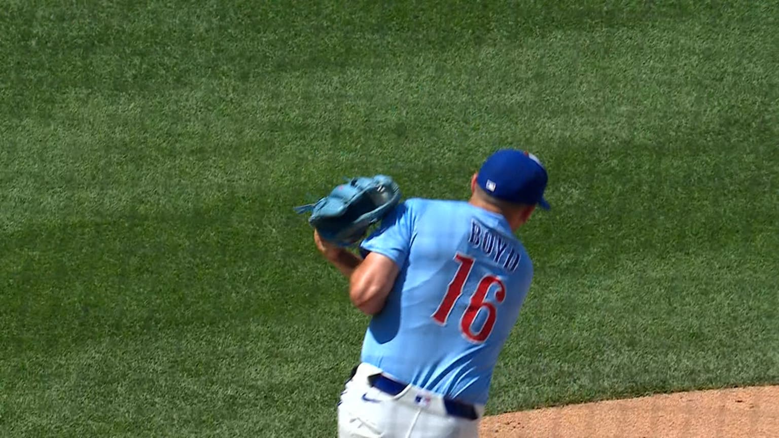 Matthew Boyd snags a comebacker | 06/20/2025 | MLB.com