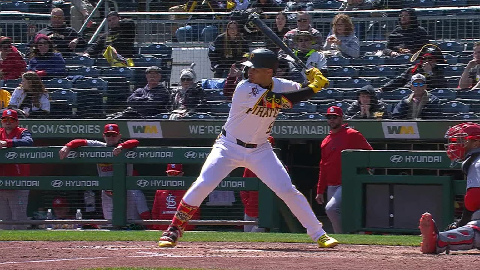 Endy Rodríguez breaks up the no-hitter | 04/09/2025 | Pittsburgh Pirates