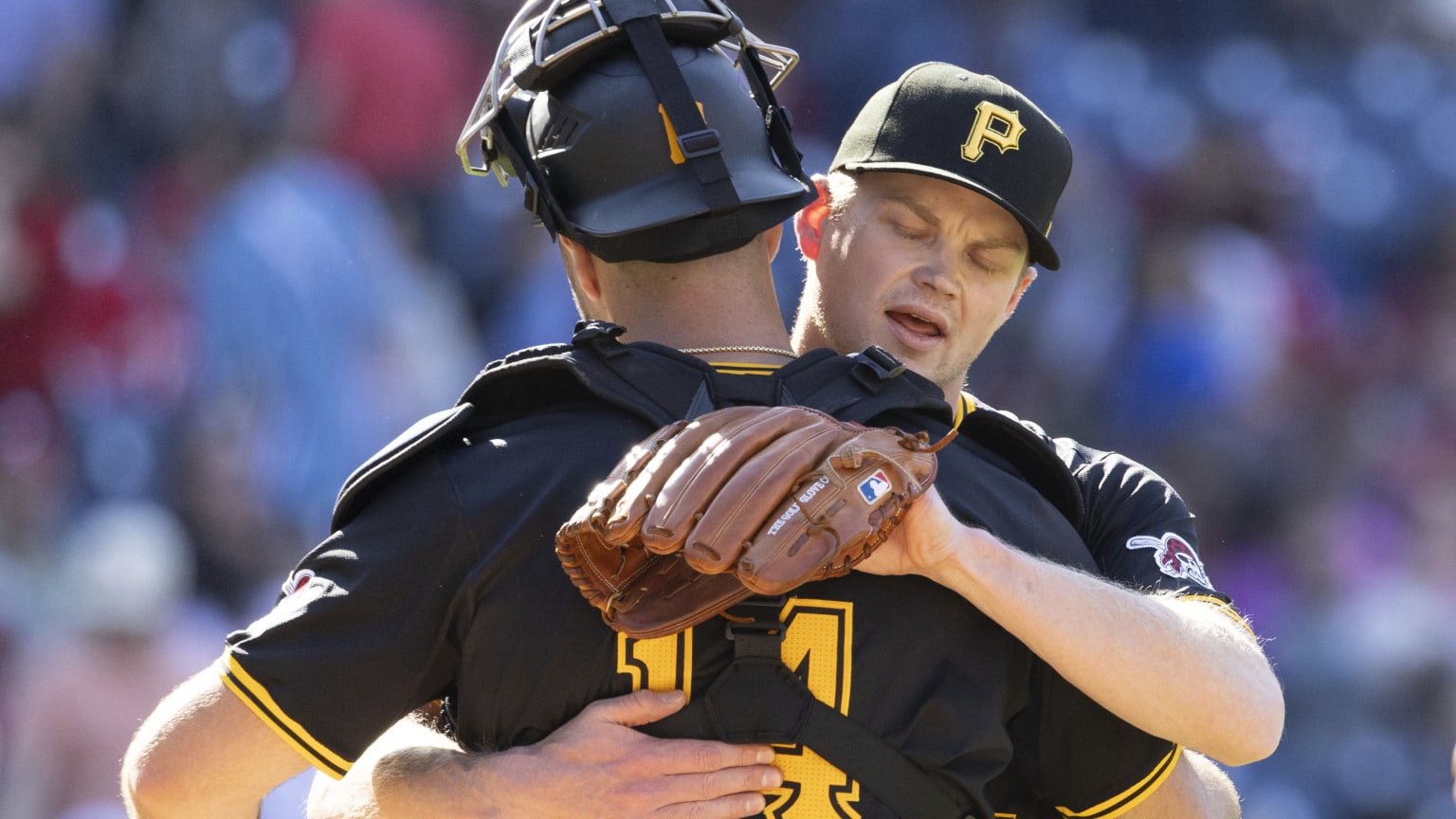 Ryder Ryan seals the 9-2 win for the Pirates | 04/14/2024 | Pittsburgh ...