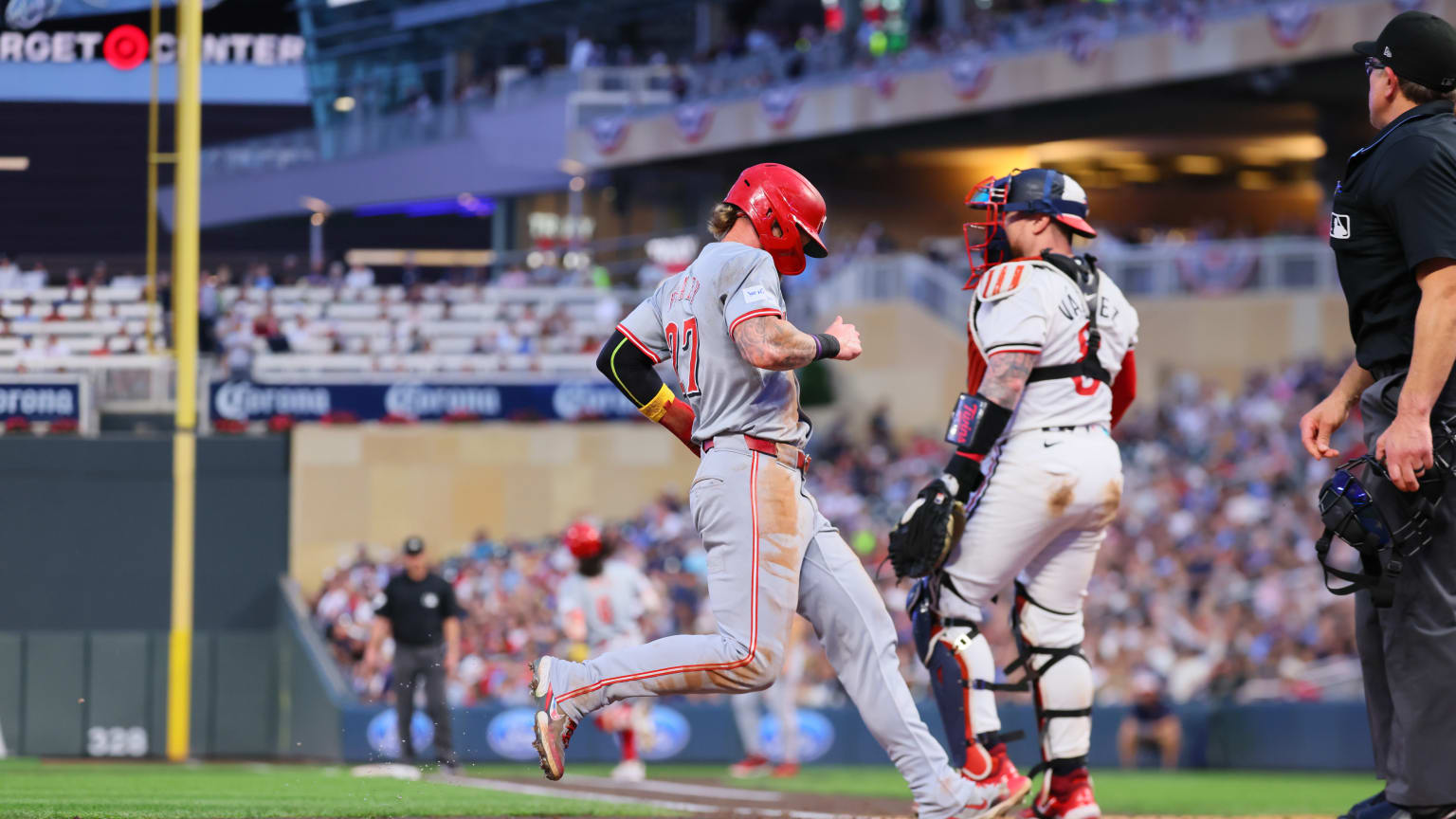 Reds erupt to score nine runs in the 4th | 09/14/2024 | Cincinnati Reds