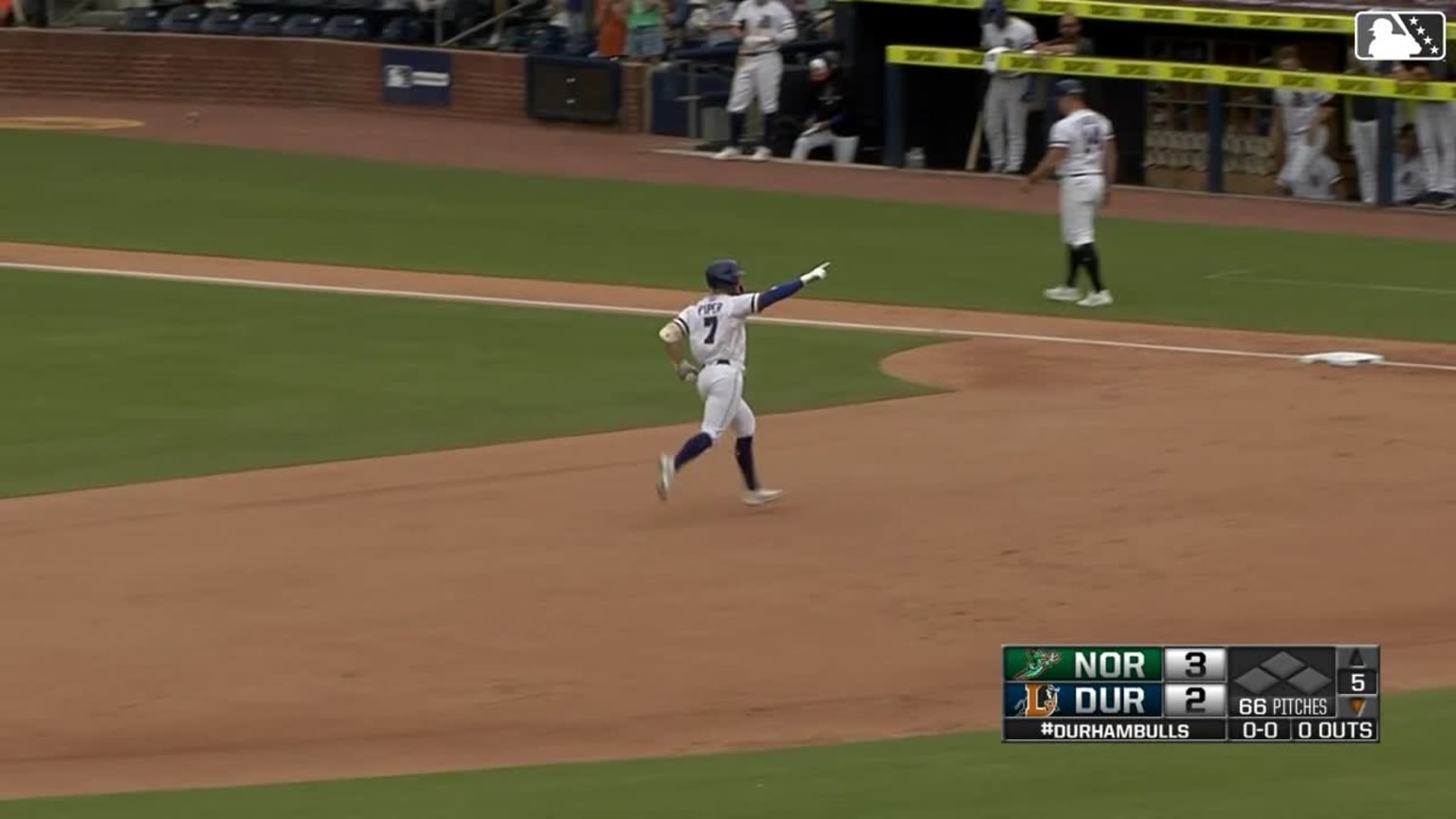 Kenny Piper swats a 472 ft HR | 09/15/2024 | Tampa Bay Rays