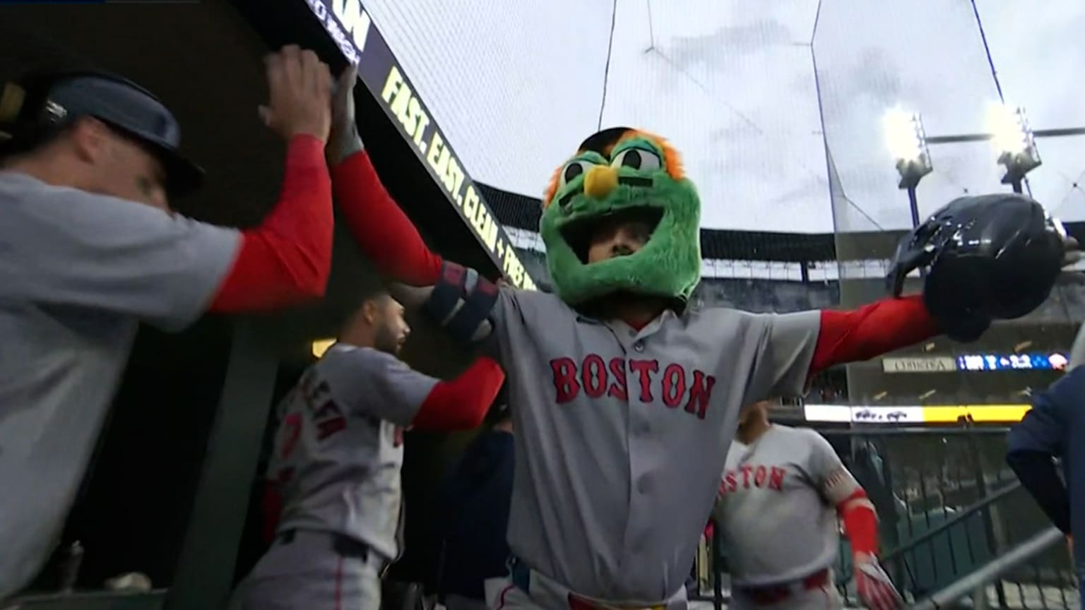 Contreras, Abreu go back-to-back in homers | 05/05/2026 | Boston Red Sox