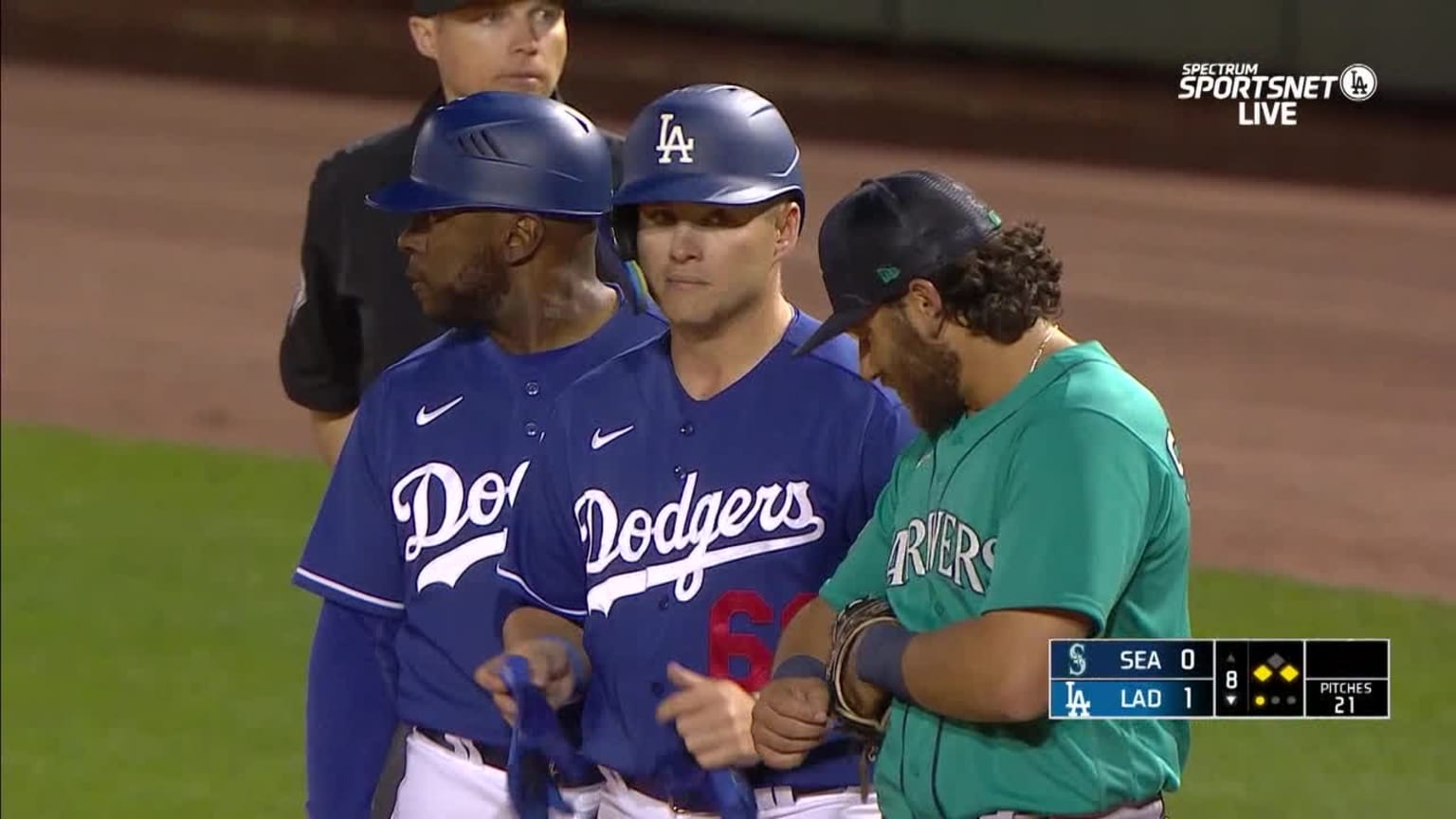 Ryan Ward lines an RBI single to right field | 03/08/2023 | Los Angeles ...