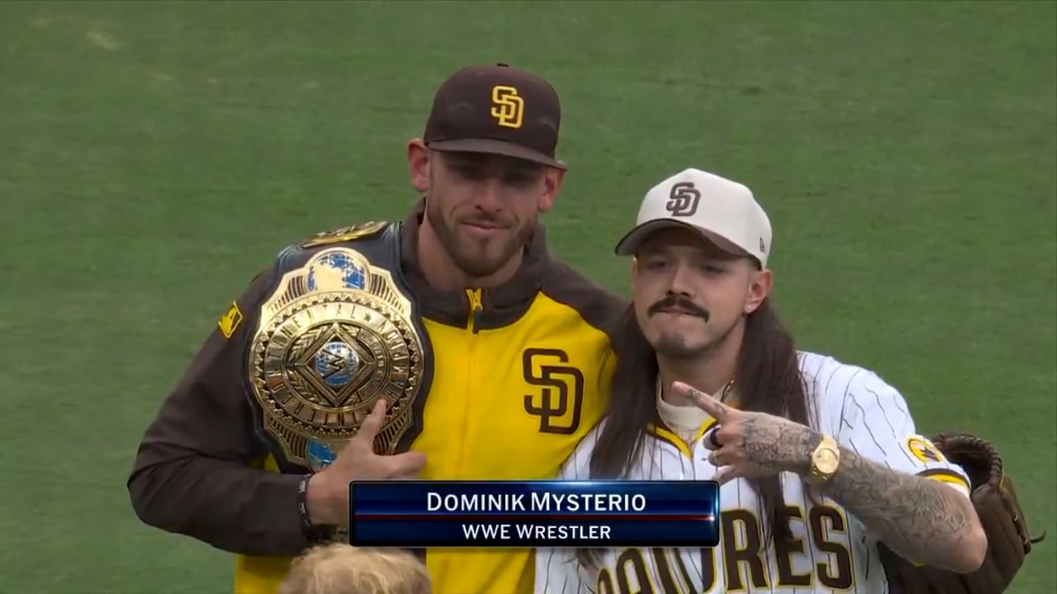 Dominik Mysterio throws out ceremonial first pitch | 06/10/2025 | San ...