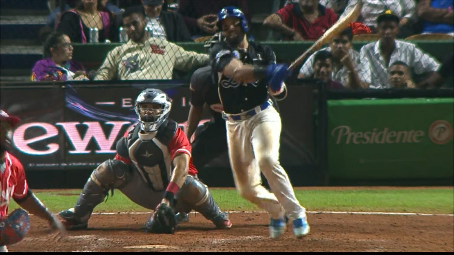 Michael De La Cruz batea doble de 2 carreras al LF | 13/11/2022 ...