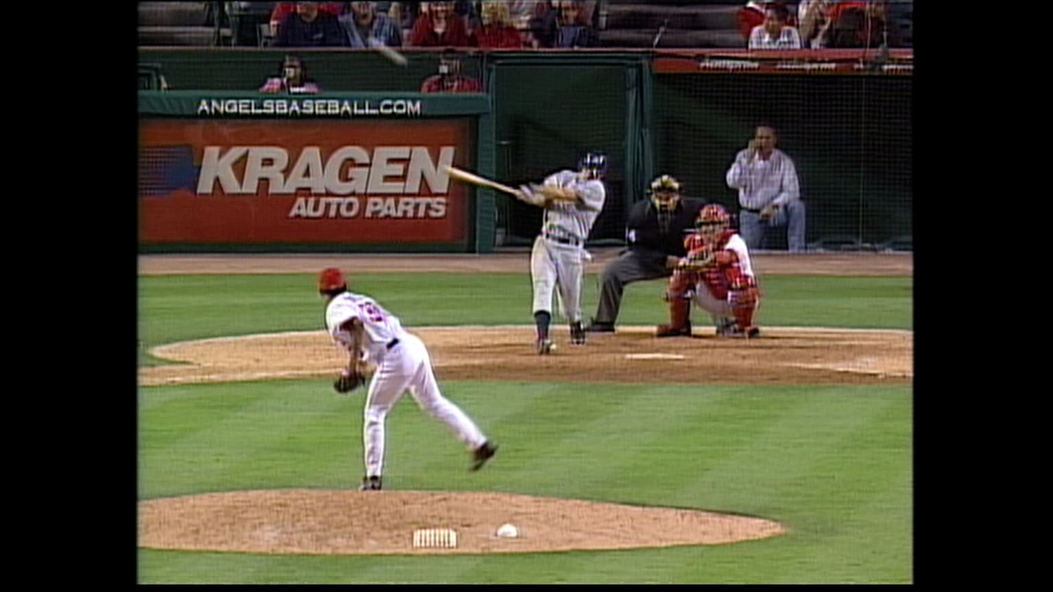 Scott Podsednik hits game-winning double in extras | 06/06/2004 | MLB.com