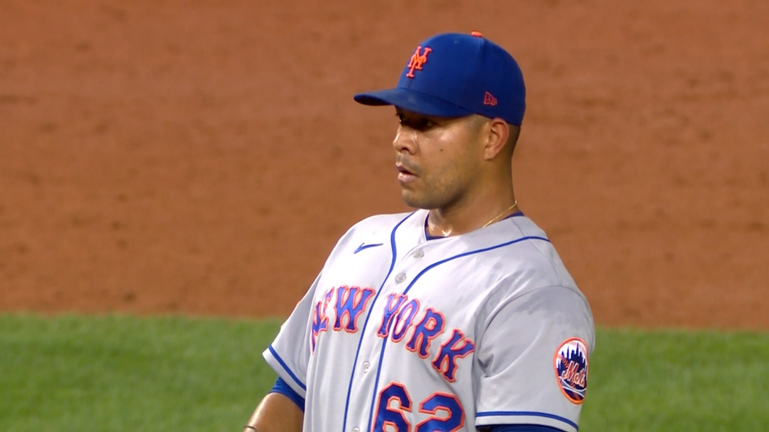 Quintana kicks ball to Mauricio for crazy out | 09/05/2023 | New York Mets