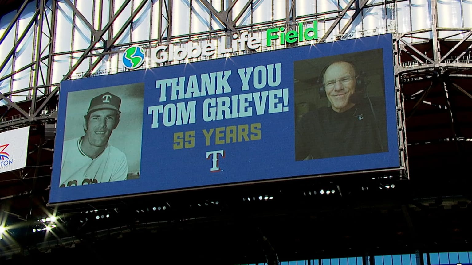 Tom Grieve gets a standing ovation during the game | 10/05/2022 | Texas ...