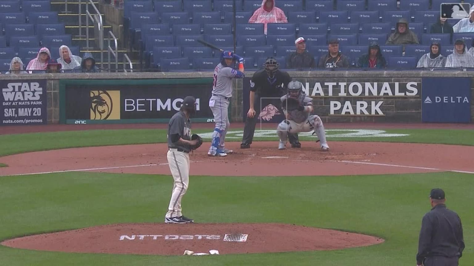 Pérez collects four hits against the Nationals | 05/13/2023 | New York Mets