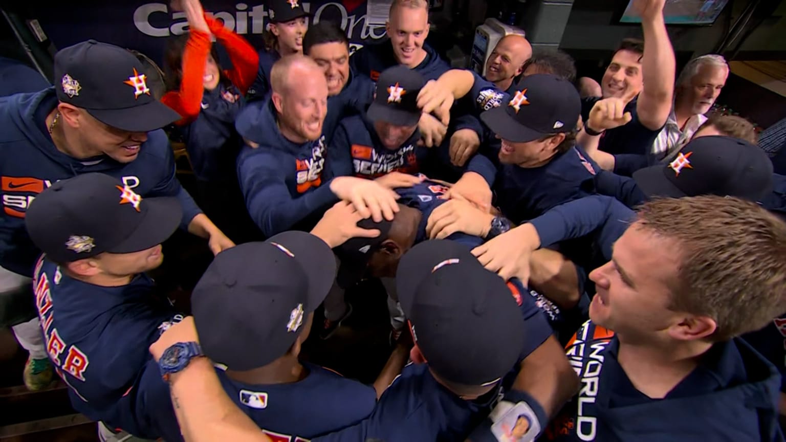 The many calls of the Astros winning the World Series | 11/05/2022 ...