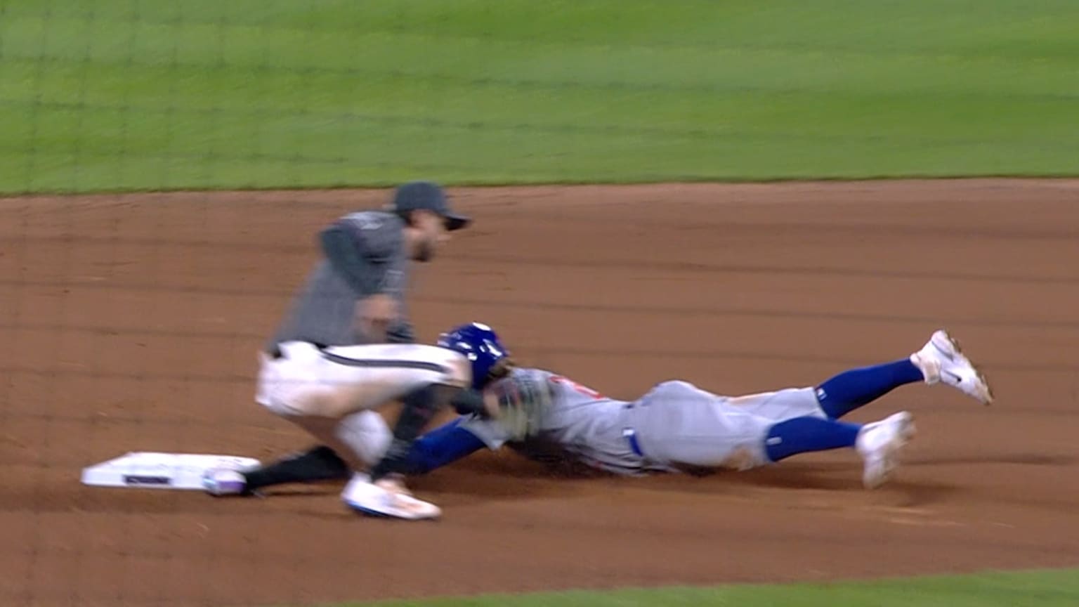 Nico Hoerner steals second after review | 05/01/2024 | Chicago Cubs