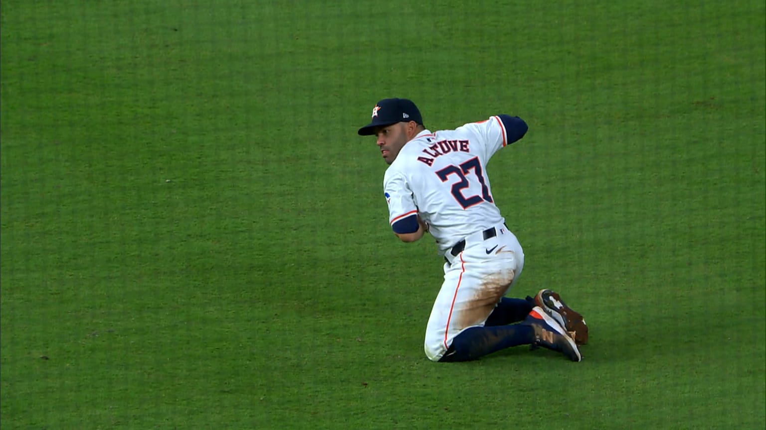 Jose Altuve makes a sliding play | 03/30/2024 | MLB.com