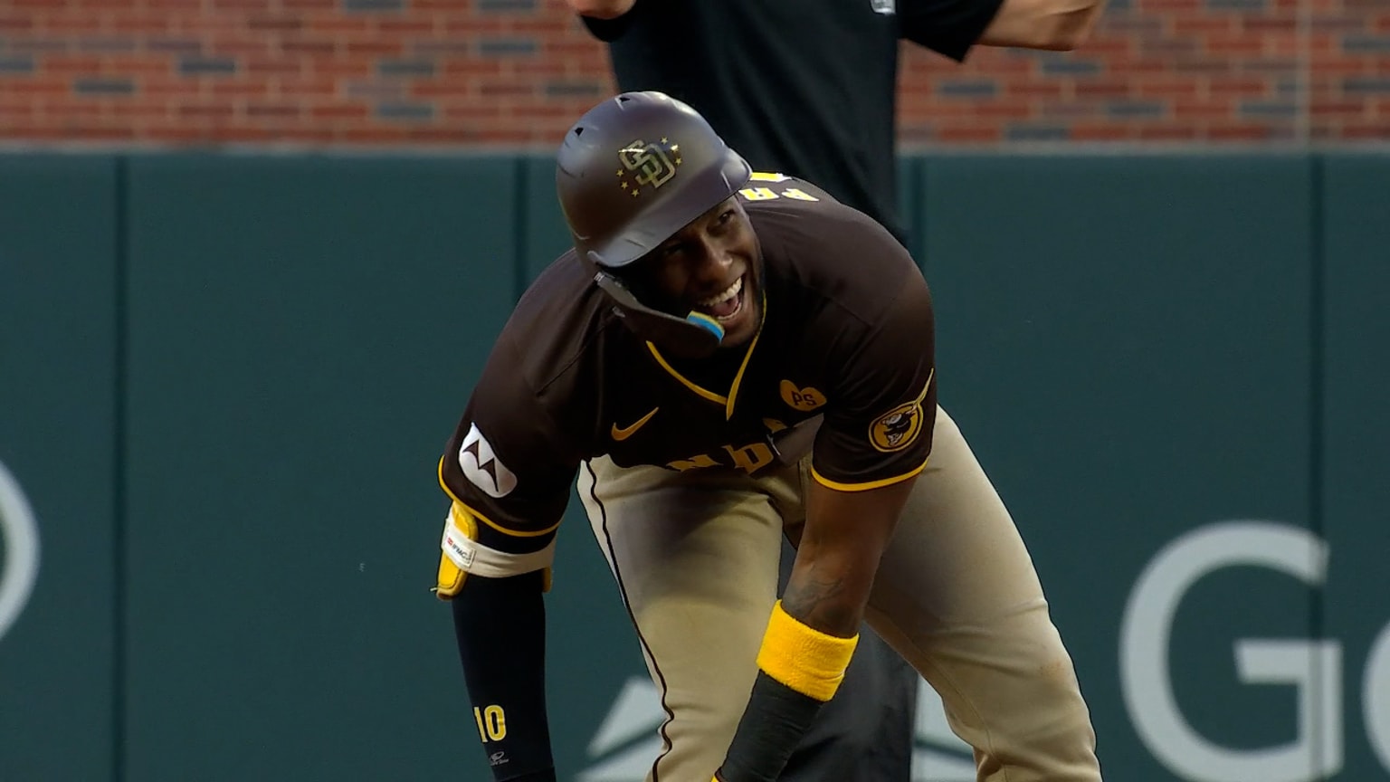 Jurickson Profar's RBI double | 05/19/2024 | San Diego Padres