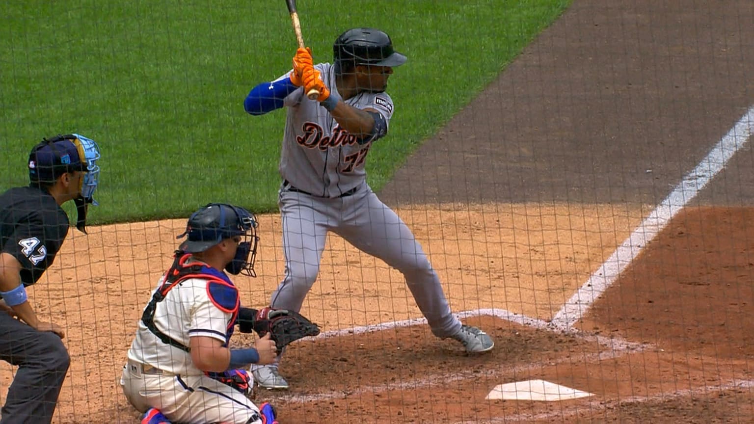 Andy Ibáñez slaps an RBI single to score Báez | 06/18/2023 | Detroit Tigers