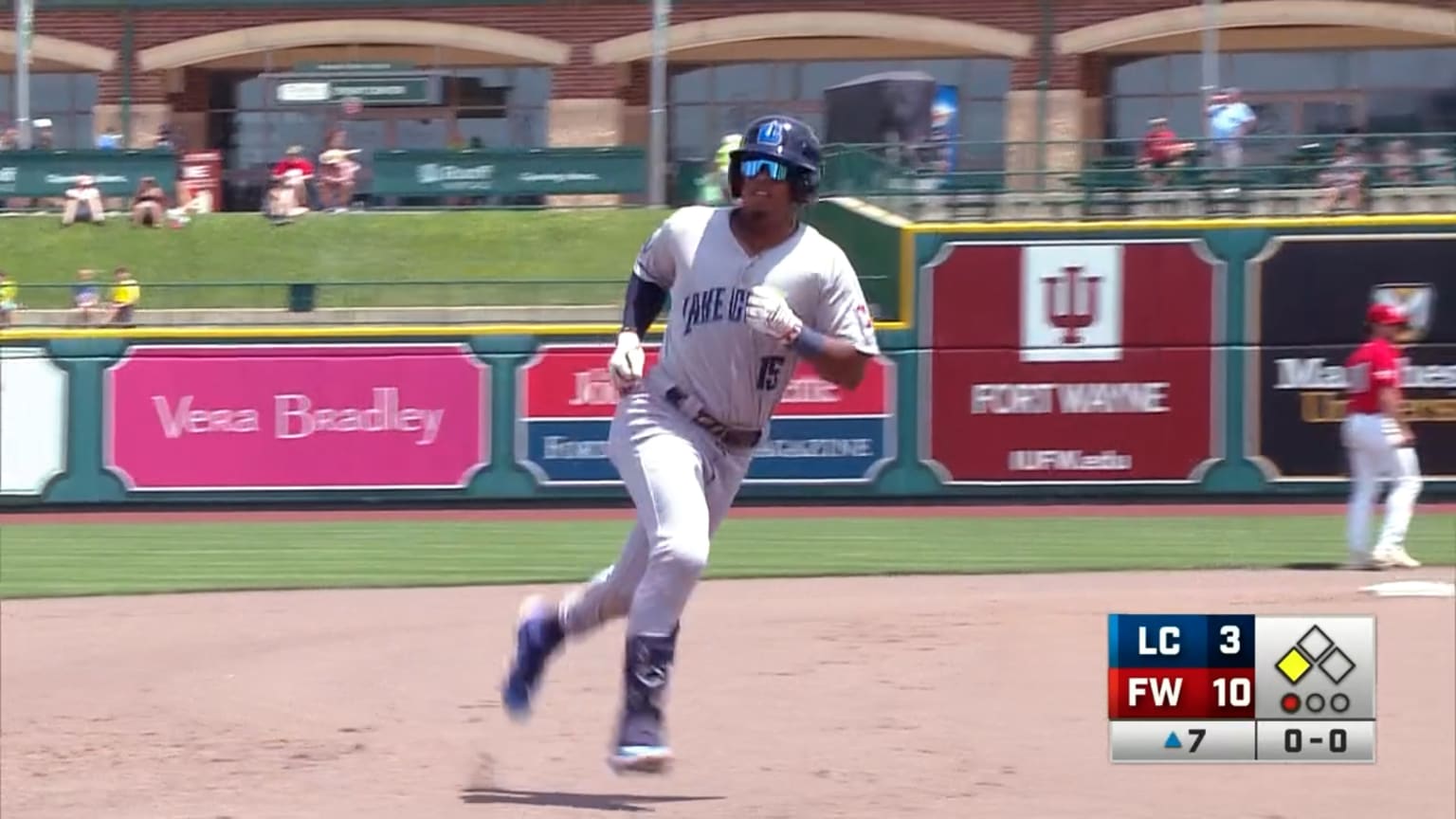 Dayan Frias lifts a three-run home run to left-center | 07/19/2023 ...